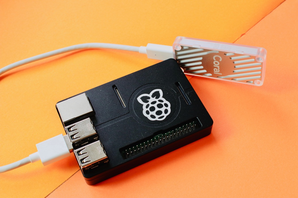 Coral AcceleratorとRaspberryPi 3で鳥の画像の分類まで - KOKENSHAの技術ブログ